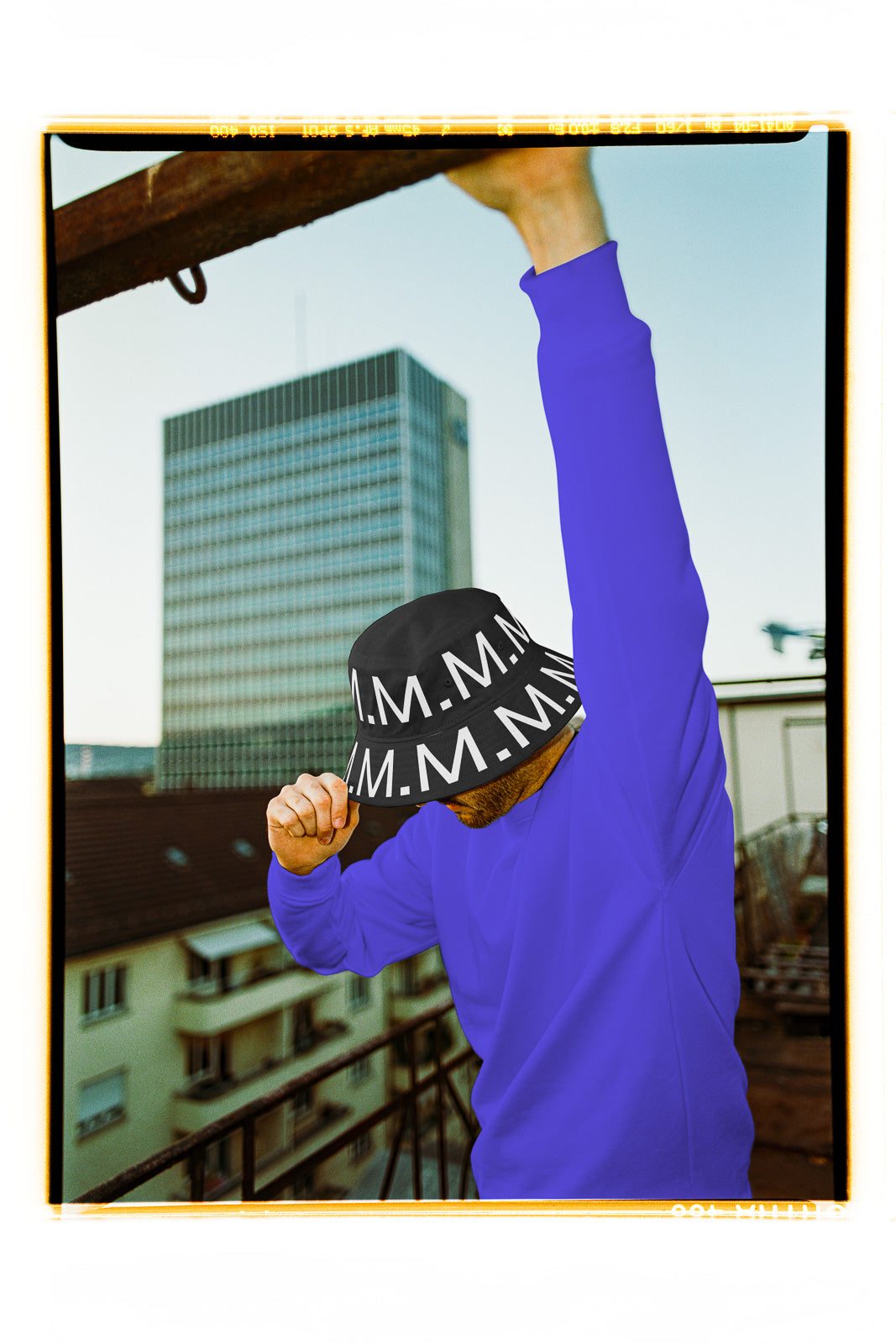 Hat Mockup AP-FLM-05 – Layered PSD – Mockup.Maison